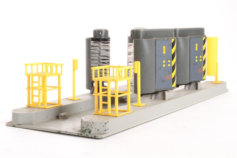 Lima L600951 Drive Through Coach Wash - Hattons