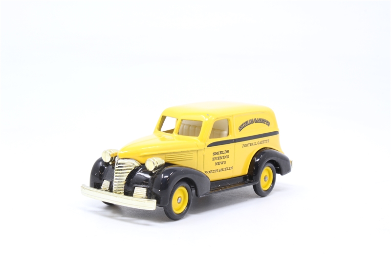 Lledo LP30011 Chevrolet panel van Shields Gazette - Hattons