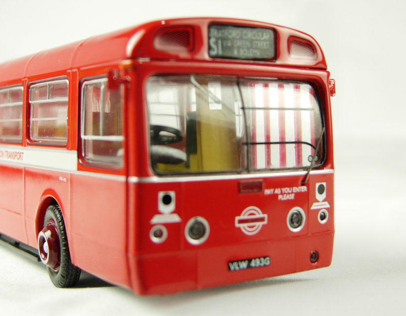 Britbus ME03.OW 'London Transport' AEC Merlin 2 door s/deck bus in Red