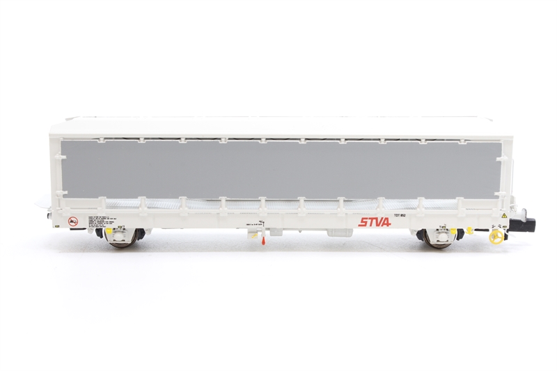 Revolution Trains N-IPA-251A IPA covered car carrier flat wagons in STVA