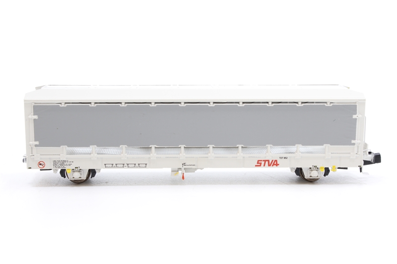 Revolution Trains N-IPA-251A IPA covered car carrier flat - Hattons