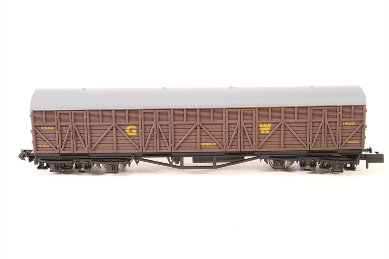 Dapol NC004B GWR Siphon H Bogie Milk Van 1432 in Dark Brown