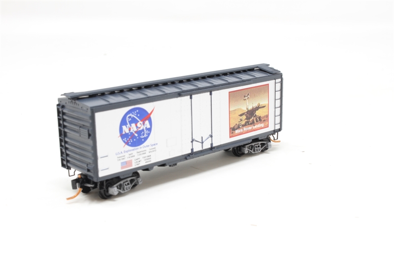Micro-Trains NSE12-02 40' steel plug door boxcar of NASA - silver with ...