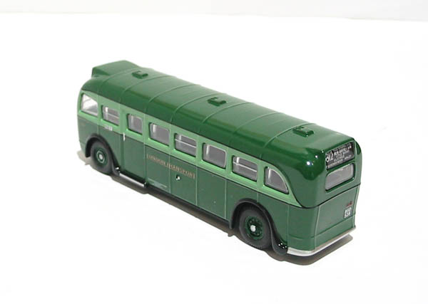 Corgi OM41001 AEC Q 1943 s/deck bus in country area green - Hattons