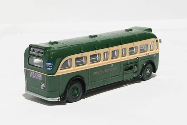 Corgi OM41007 AEC Q in country area postwar green "London - Hattons
