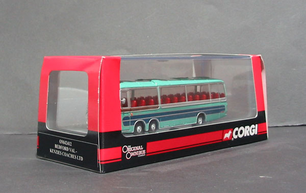 Corgi OM42412 Bedford VAL coach "Kenzies Coaches Ltd" - Hattons