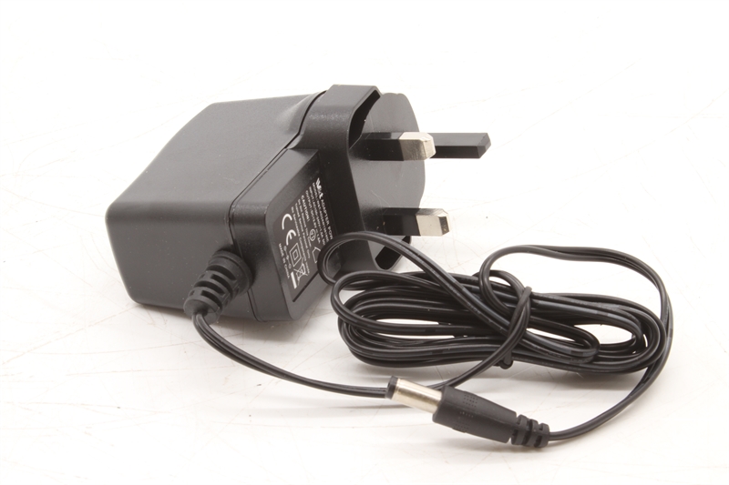 NCE P114-UK 1.8A UK power supply - for use with Power Cab and DCC - Hattons