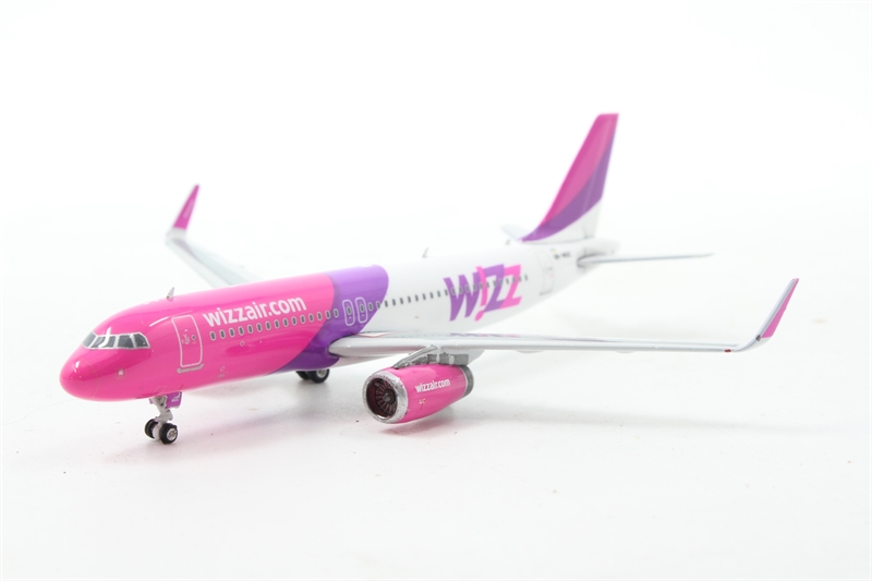 Phoenix Models PH10825 Airbus A320 in Wizz livery - HA-LWR - Hattons