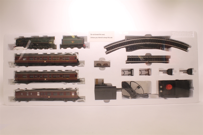 Hornby R1052 Evening Star 2004 train set - Special edition - Hattons