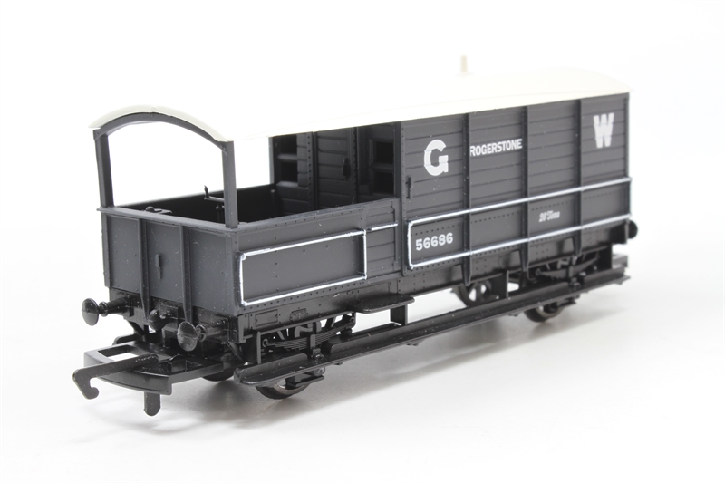 Hornby R1254M-56686 20T toad brake van in GWR grey - 56686 - Hattons