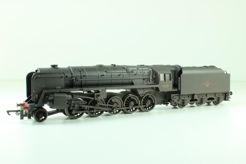 Hornby R2200LN Class 9F 2-10-0 92151 & tender in BR black - Like new