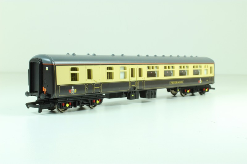 Hornby R2308MLN 'The Excalibur Express' Train Pack with 34067 Tangmere
