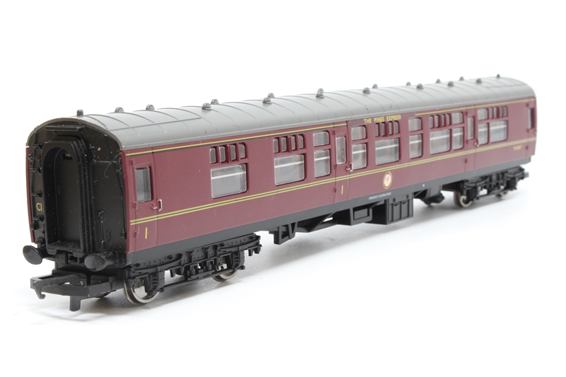 Hornby R2436-M16007 Mk1 Composite Corridor "Pines Express" - Hattons