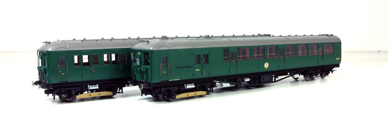Hornby R3162XLN Class 401 2-BIL 2-car EMU in BR green - Hattons