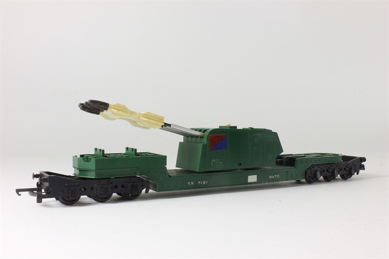 Tri-ang R343 4-Rocket Launcher TR 7191 - Hattons