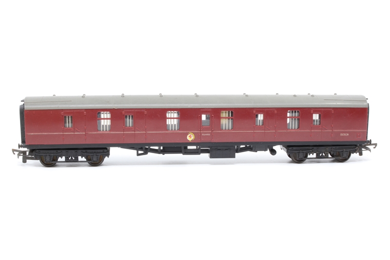 Tri-ang R387D B.R Full Parcels Brake Coaches x 2 - Assembly Pack 80532,