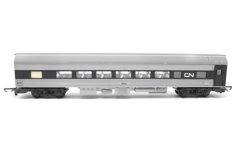 Tri-ang R444CN Canadian National Passenger Car 300 303 - Hattons