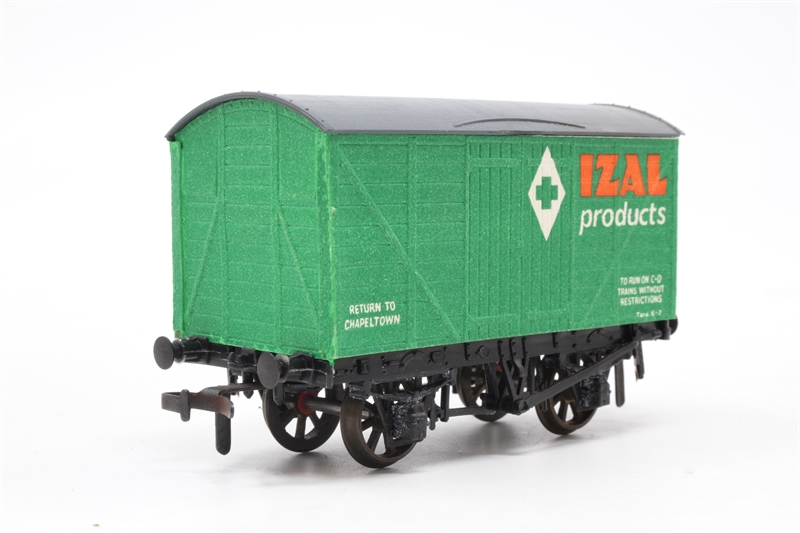Peco Products R72Z 12T Box Van in green - Izal - Wonderful Wagon kits