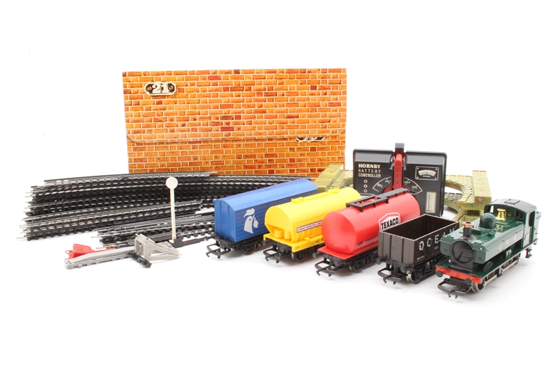 Hornby R782set Goods Train Set with Class 57xx 0-6-0PT in - Hattons