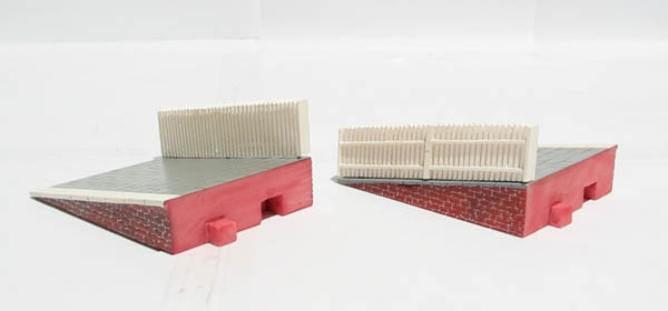 Hornby R9252 Dryaw platform ramp x 2 (Thomas the Tank - Hattons