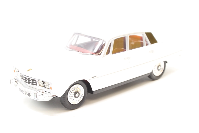 Corgi RC1002-2 Rover 3500 V8 in Davos white - Hattons