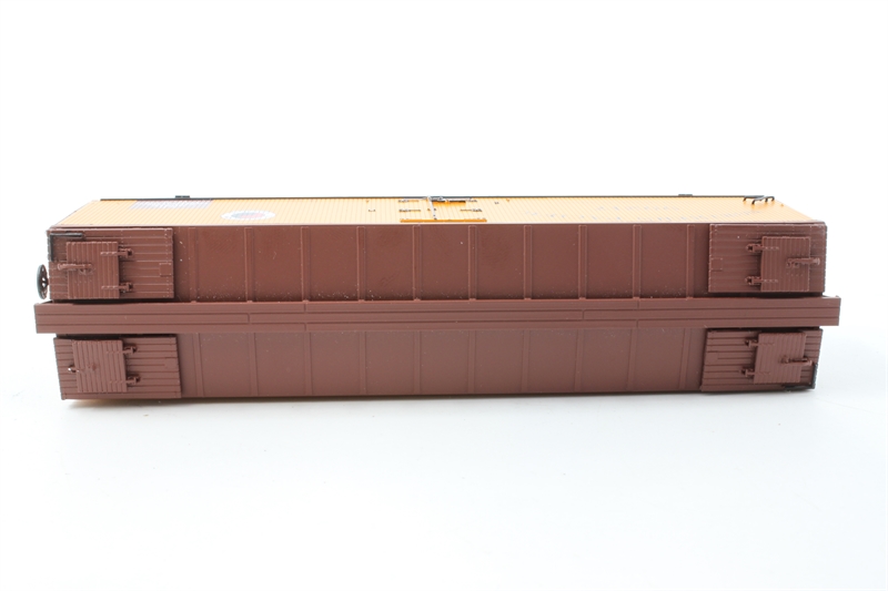 Red Caboose Co. RR-3442-58 40' Reefer boxcar of the Northern Pacific