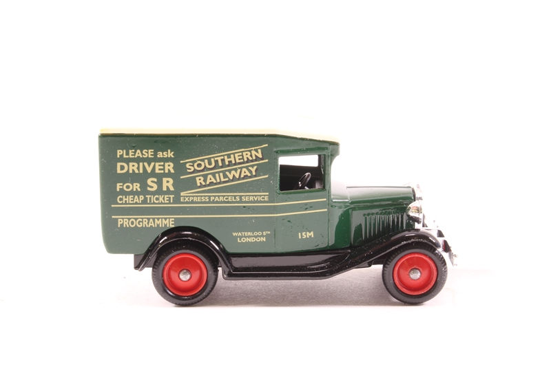 Lledo RSL2003 Railway Express Parcel Vans of the 1930s - - Hattons