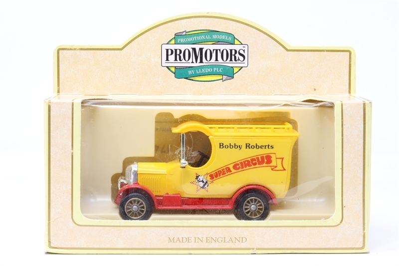 Lledo SP50162 Morris bull nose van 'Bobby Roberts Super Circus'