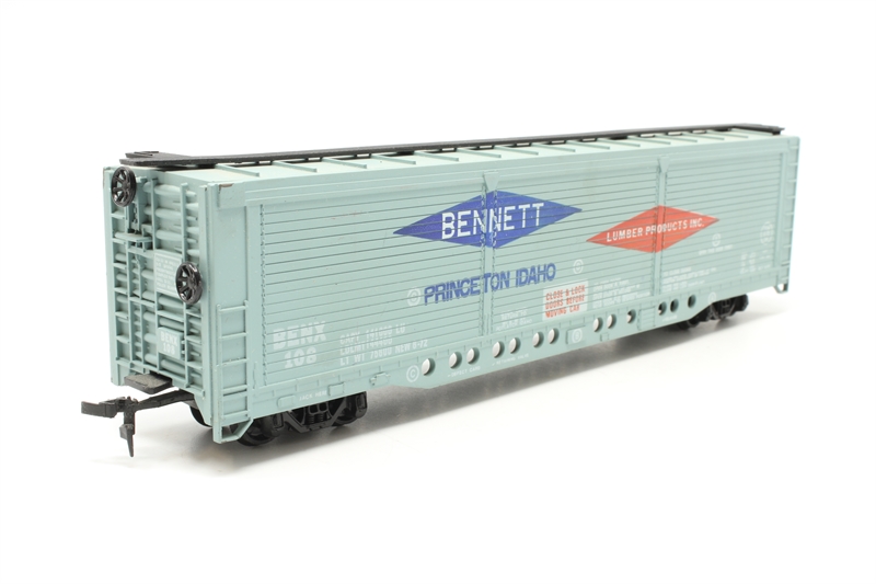 Life-Like T591-Bennett 51' all door box car of Bennett Lumber Products