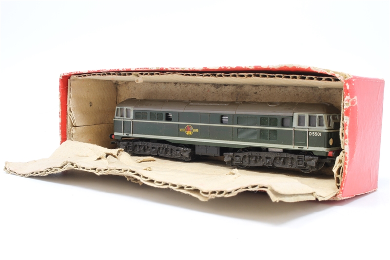 Tri-ang T96-D5501 A1A-A1A Class 31 Diesel Electric D5501 in BR Green