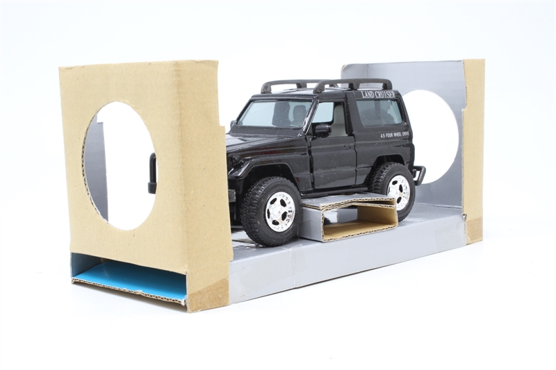 New Ray TOYLAN Toyota Land Cruiser - Hattons