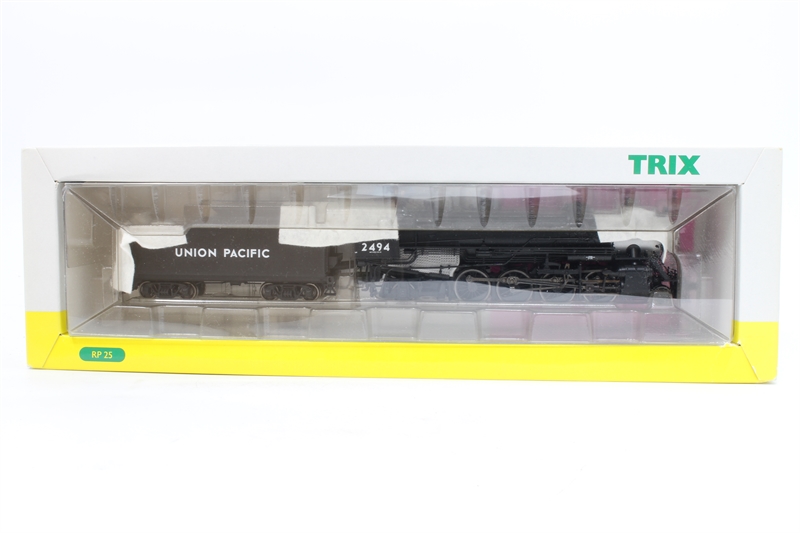 Trix TR22803 USRA Class 2400 2-8-2 Light Mikado in Union Pacific Livery ...