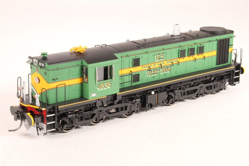 TrainOrama TR4836M 48 Class 4836 '125 Years of Service' Diesel in Green
