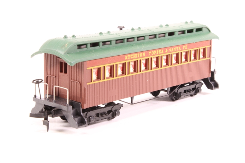 Tyco TY523B 1890 Passenger Coach - Santa Fe