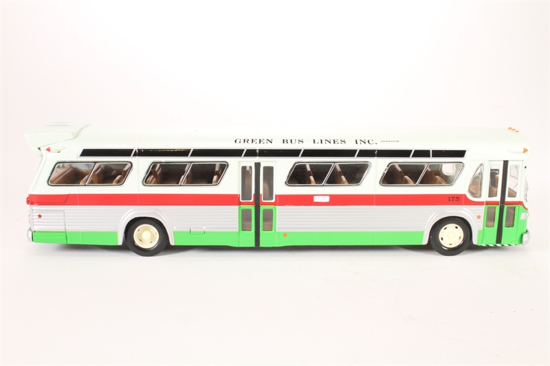 Corgi US54315 GM Fishbowl Green Bus Lines, New York - Hattons