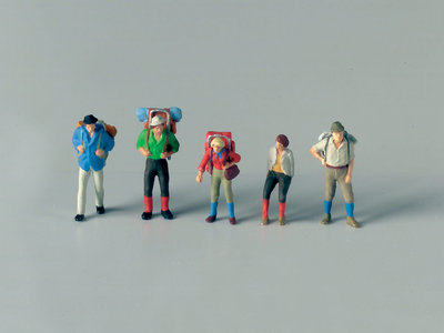 Vollmer 2226VOL Wanderers/Hikers HO Scale - Hattons