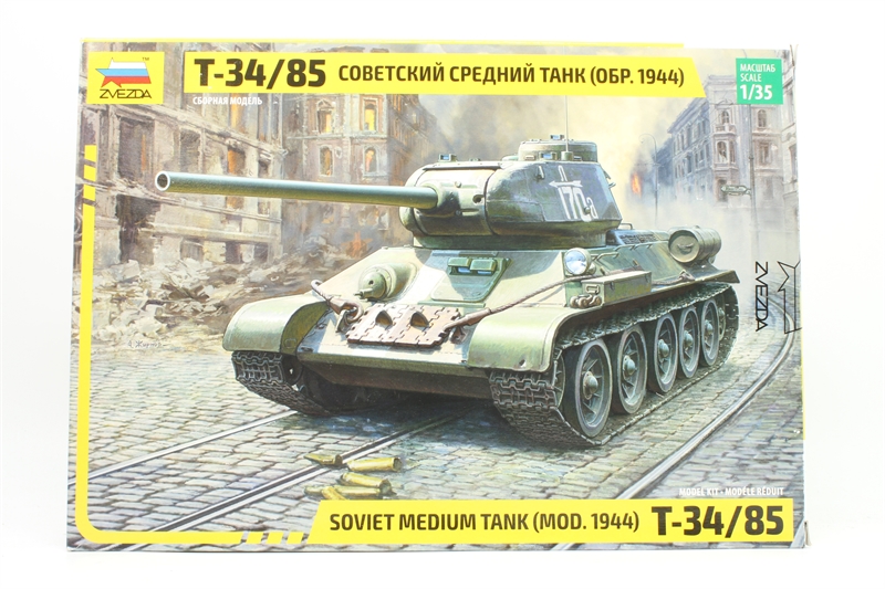 Zvezda Z3687 T-34/85 Medium Tank - Hattons