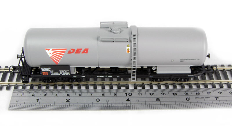 Liliput L225831 Tank wagon of the DB in "DEA" livery - Hattons