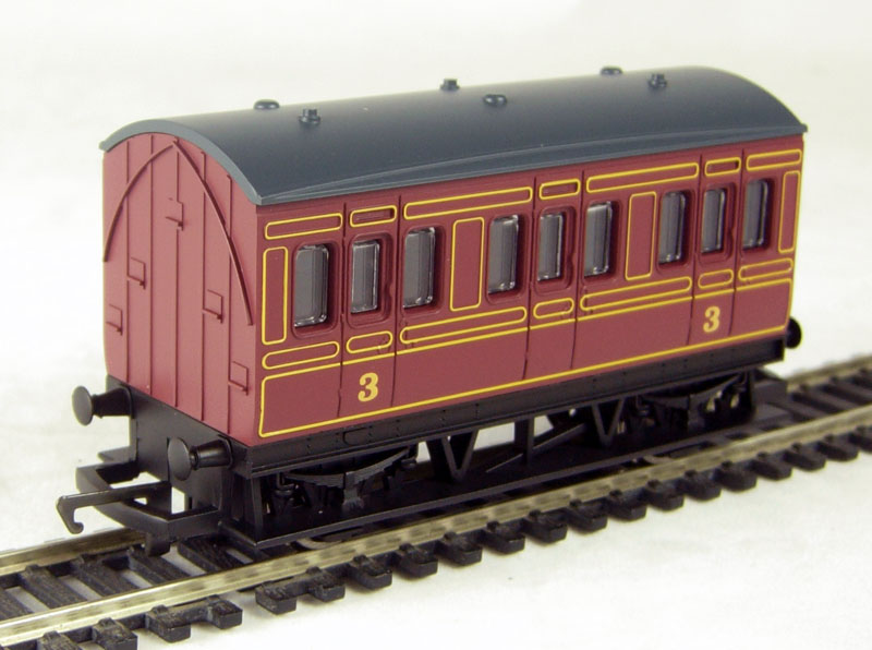 Hornby R468U LMS 4 wheel coach (unboxed)